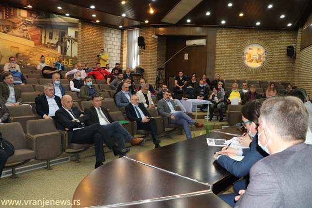 Stevanović: Od naredne sedmice prošireni paket pomoći za tri grane ...