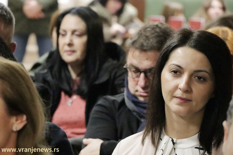 Promovisan Gazda Gligor: Novi život drama Dudeta Đorđevića FOTO/VIDEO ...